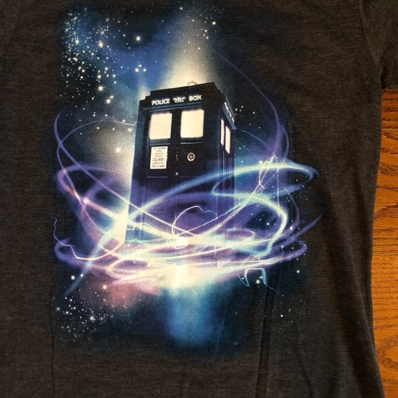 Ripple Junction | Tops | Doctor Who Graphic Tee | Poshmark